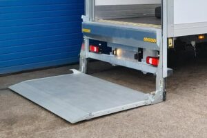 Truck Tail Lifts - TOPOLOGROUP